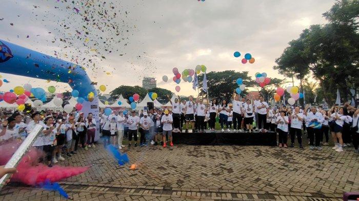 Meriahkan HUT ke-18, Paramount Fun Color Run Diikuti 10.000 Orang Warga ...