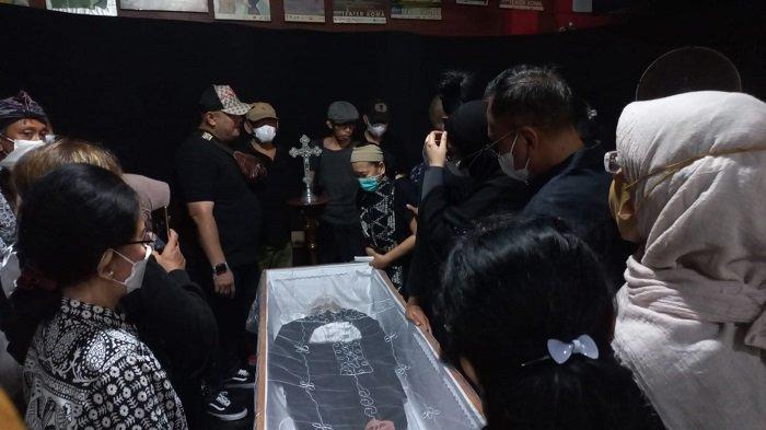 Sujiwo Tejo Anggap Mendiang Nano Riantiarno Seniman Dahsyat dari ...