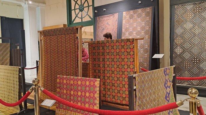 Wisata Jakarta, Museum Tekstil, Melihat Koleksi Batik dari Berbagai ...