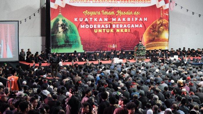 Seruan Moderasi Beragama Melalui Peringatan Asyura di Hall Basket ...
