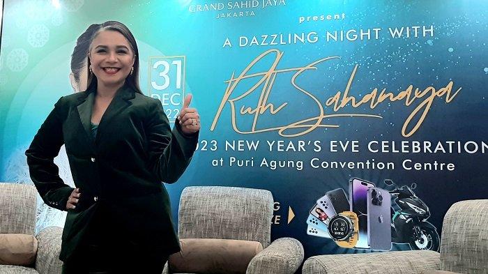 Ruth Sahanaya Ingin Momong Cucu tapi Ogah Paksa Anak-anak Segera ...