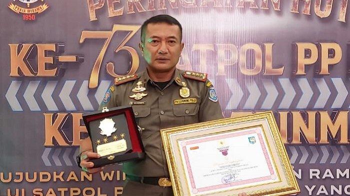 Satpol PP Kota Tangerang Selatan Raih Penghargaan Karya Bakti dari Kemendagri - Tribuntangerang.com