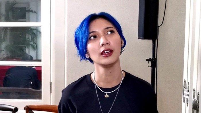 Sheila Dara Aisha Berani Tampil Beda Demi Peran Celine dalam Film Jatuh ... Sheila Dara Aisha Berani Tampil Beda Demi Peran Celine dalam Film Jatuh ...