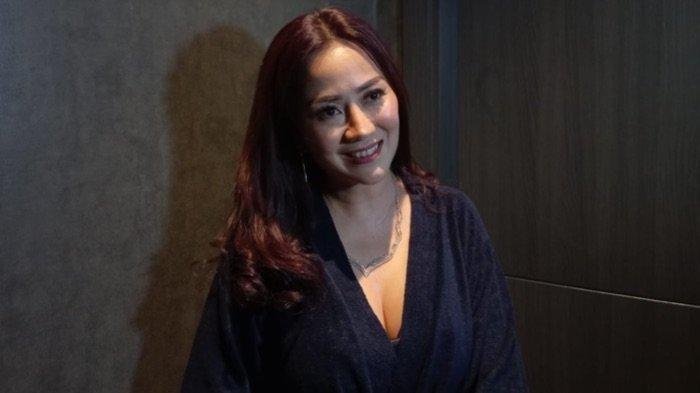 Tante Ernie Pemersatu Bangsa Bagikan Tips agar Suami Tidak Keluyuran - Tribuntangerang.com