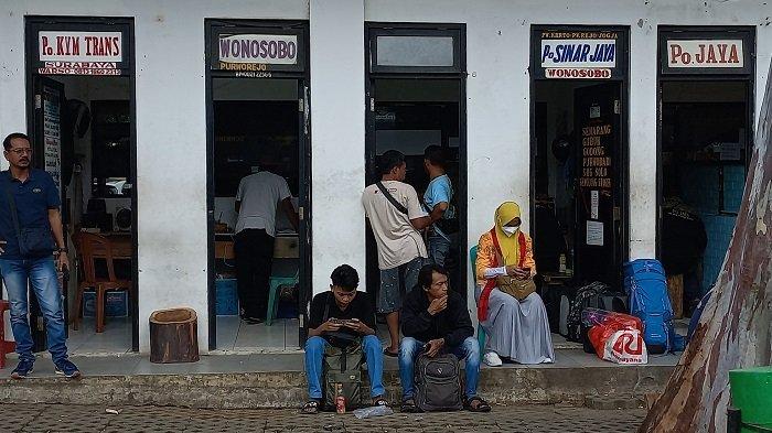 Puncak Arus Mudik Lebaran di Terminal Poris Plawad Kota Tangerang ...