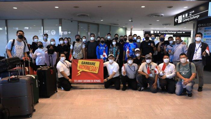 Tim Bulutangkis Indonesia Tiba di Jepang, Rionny Mainaky: Atlet Fokus ... Tim Bulutangkis Indonesia Tiba di Jepang, Rionny Mainaky: Atlet Fokus ...