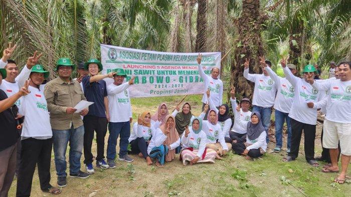 Dapat Dukungan di Pilpres, Ratusan Petani Sawit Beri 5 Usulan ke Prabowo-Gibran ...