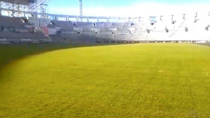 Rumput Lapangan di Banten International Stadium Didatangkan Langsung ...