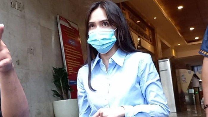 POLISI Sodorkan 17 Pertanyaan Kasus Pencemaran Nama Baik, Sandy Aulia Berikan Dua Bukti Baru ...
