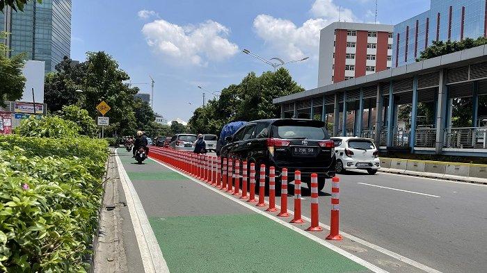 Tiang Pembatas Lajur Sepeda Berbahan Plastik Demi Keselamatan ...