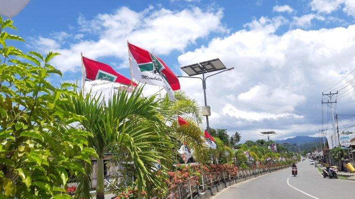 Bendera PKB Dikibarkan Sepanjang Jalan Menyambut Kedatang Menteri Desa ...