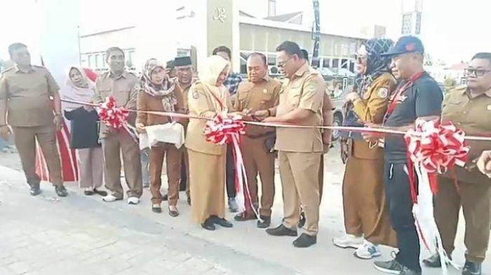 Sekprov Samsuddin A Kadir Buka Galeri Pameran Daerah di HUT Provinsi ...
