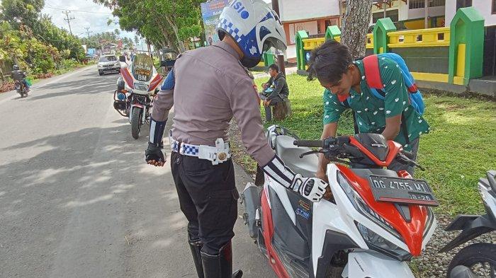 Operasi Patuh, Belasan Pengendara di Halmahera Barat Kena Tilang, Banyak Tak Pakai Helm ...