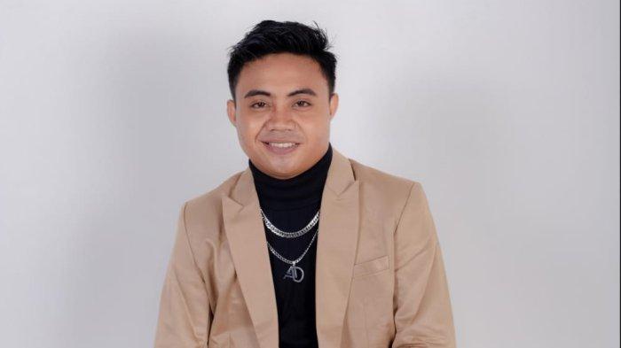 Viral di Tiktok, ini Profil Alan Darmawan, Pelantun Lagu 100 Juta - Tribunternate.com