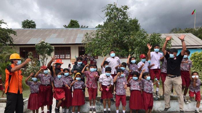 BPBD Halmahera Utara Bagikan 50 Ribu Masker Ditengah Erupsi Gunung Api ...