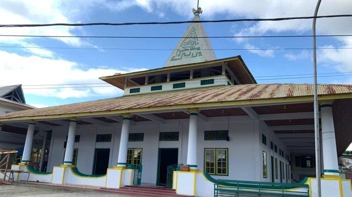 Mengenal Masjid Kesultanan Bacan di Halmahera Selatan, Usianya Lebih ...