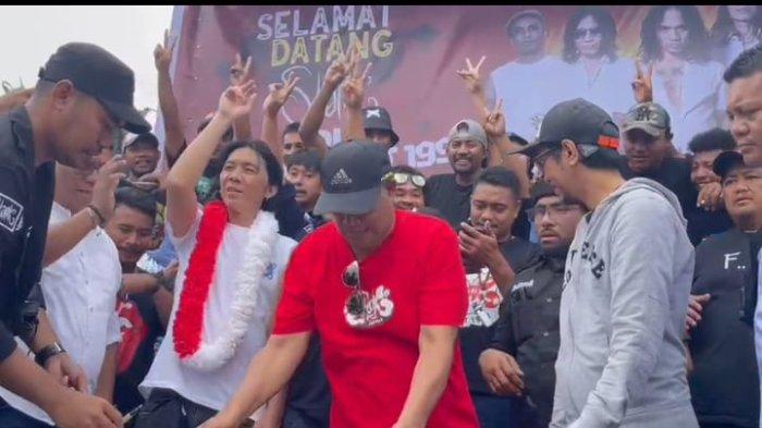 Slank Resmikan Gang Potlot 1998 di Kelurahan Toloa Kota Tidore ...