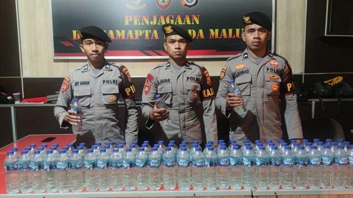Polisi Amankan Ratusan Botol Miras dari 2 Pelabuhan Berbeda di Ternate - Tribunternate.com
