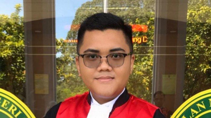 Profil Galang Adhe Sukma, Hakim Muda yang Tangani Gugatan Hasil ...