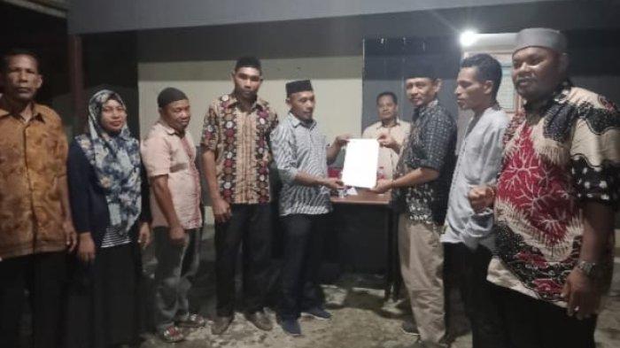 BPD dan Pemdes Waci Halmahera Timur Sosialisasi Rancangan Perdes ...