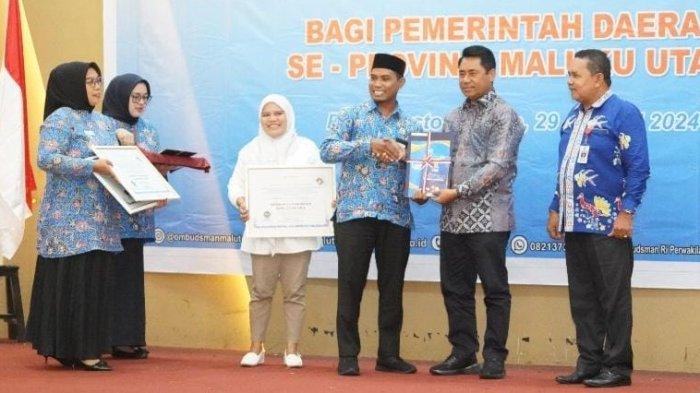 Pemkab Halamhera Timur Sabet Penghargan Predikat Pelayanan Publik Terbaik Tahun 2023 ...