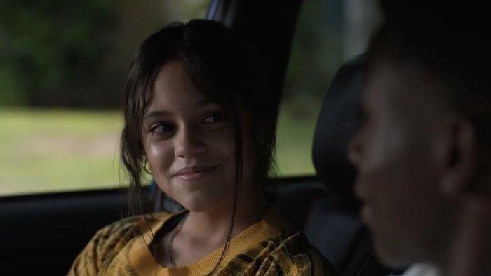 Sinopsis Lengkap Film The Fallout, Dibintangi Jenna Ortega Pemain ...