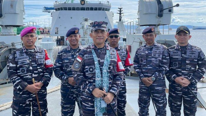 Tiba di Ternate Maluku Utara, KRI Teluk Wondama 527 Buka Layanan Bakti ...