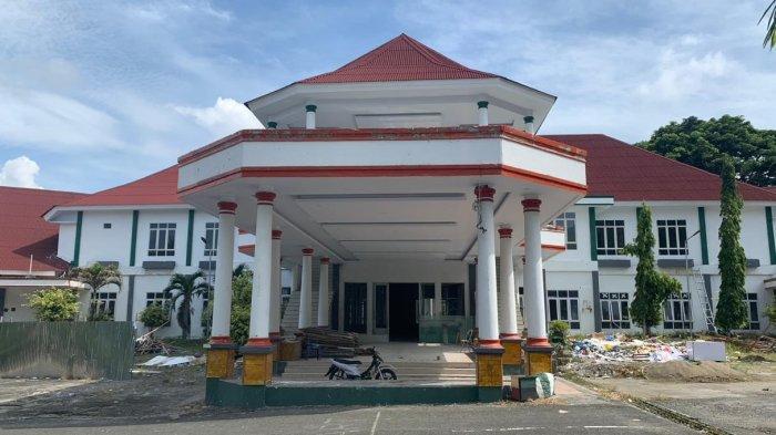 Perbaikan Kantor Bupati Halmahera Selatan Rampung, Meski Habiskan Rp 9 ...