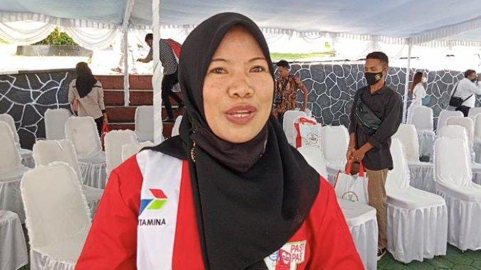 Cerita Perjuangan Misna, Warga Ternate Lewati Paspampres Dapatkan Uang dari Jokowi Rp 1,8 Juta ...