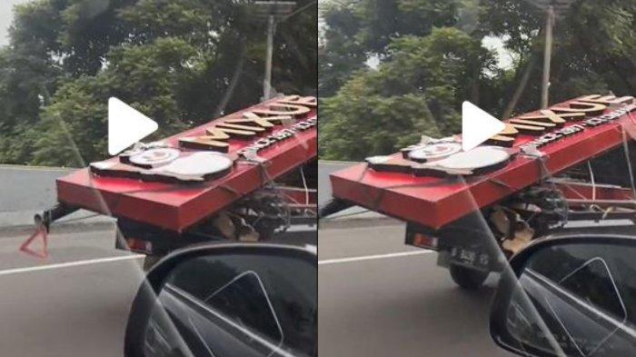 Video Papan Logo Es Krim Mixue di Jalan Tol Viral di TikTok: Nemu Ruko ...