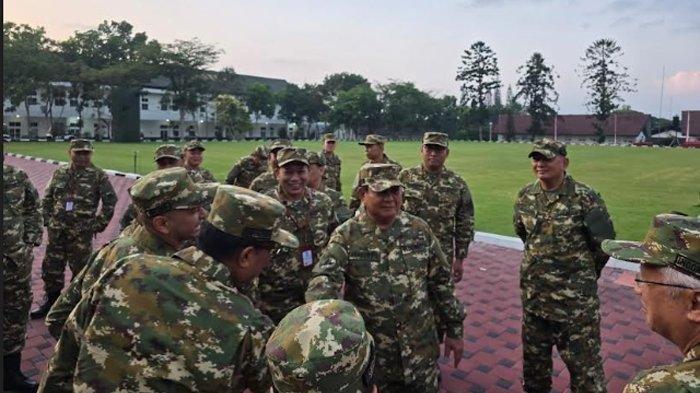 Apa Saja yang Dilakukan Para Menteri di Akmil Magelang, Hari Pertama ... Apa Saja yang Dilakukan Para Menteri di Akmil Magelang, Hari Pertama ...