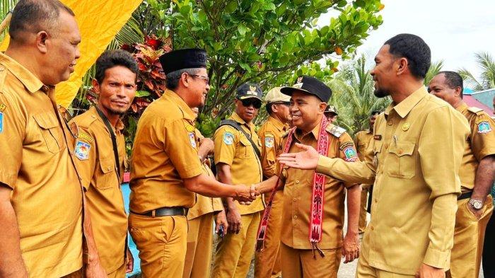 Pj Bupati Morotai Maluku Utara Burnawan Buka Lomba Desa Tingkat ...