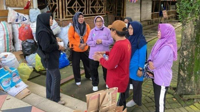 TP PKK Ternate Jadi Mitra Pemerintah, Galakkan Program 'Bank Sampah Andalan' - Tribunternate.com