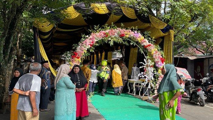 Acara Resepsi Pernikahan Tutup Jalan Umum di Ternate, Dishub : Siang ... Acara Resepsi Pernikahan Tutup Jalan Umum di Ternate, Dishub : Siang ...