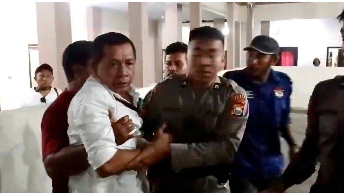 BREAKING NEWS: Saksi Prabowo-Gibran Pukul Ketua PPK Gane Barat Utara Halmahera Selatan Suratno ...