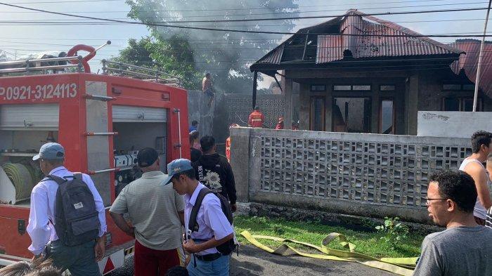 BREAKING NEWS: Diduga Korsleting Listrik, Satu Rumah di Kelurahan ...