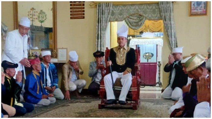 Keluarga Besar Kesultanan Ternate Tolak Pengukuhan Hidayatullah ...