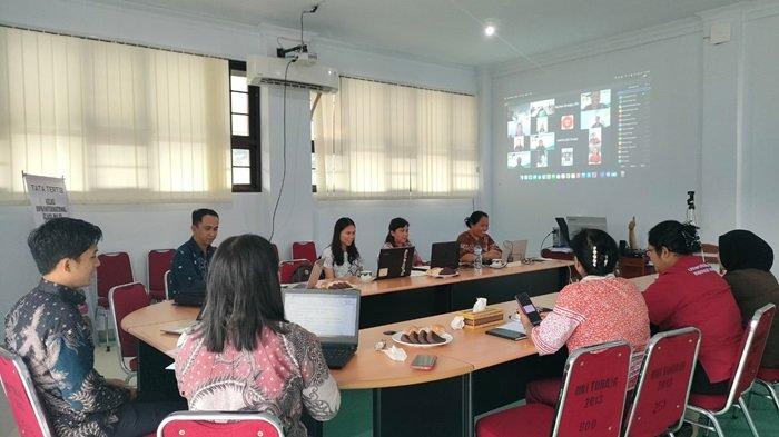 22 Mahasiswa Australia Akan Belajar Budaya Toraja Melalui UKI Toraja ...