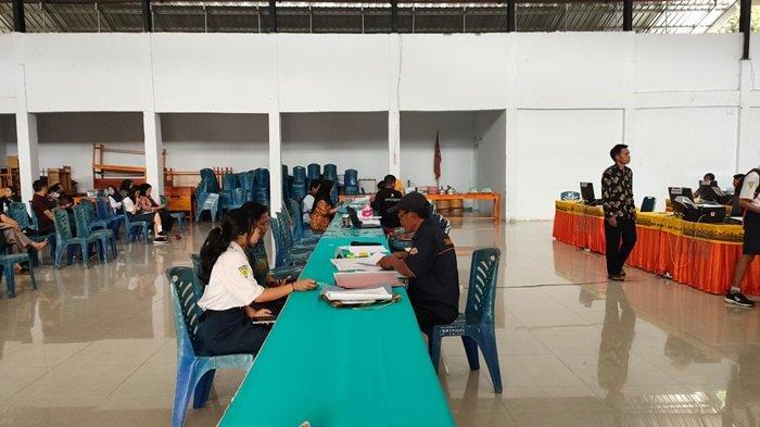 PPDB 2024 di SMAN 1 Tana Toraja Diserbu Alumni SMP - Tribuntoraja.com