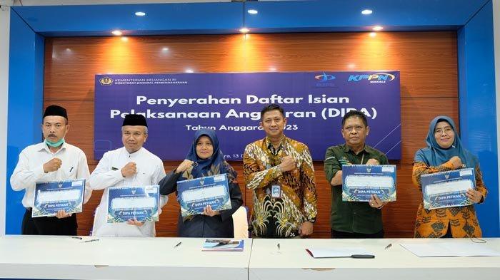 KPPN Makale Serahkan DIPA TA 2023 Sebesar Rp 331,7 Miliar - Tribuntoraja.com