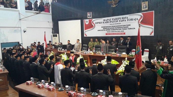 Resmi Dilantik, 30 Anggota DPRD Tana Toraja 2024-2029 Diharapkan Kawal RPJPD Menuju Indonesia ...