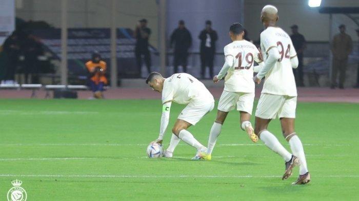 Al Nassr Menang Lagi Cristiano Ronaldo Cetak Dua Gol Tribuntoraja