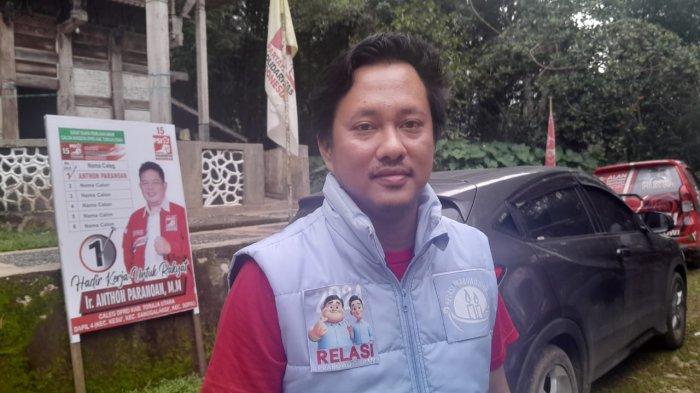 Sambut Kaesang, Bendera PSI Meriahkan Jalan Poros Makale-Rantepao ...