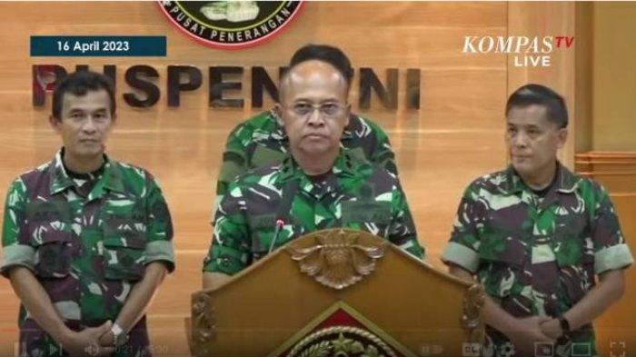Viral Video TNI Copot Baliho Ganjar Pranowo, Ini Alasannya - Tribuntoraja.com