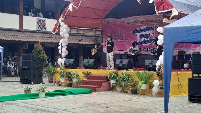 Siswa SMA Katolik Rantepao Rayakan Valentine Jelang Ujian Akhir ...
