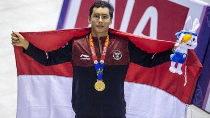 CETAK SEJARAH! Atlet Renang Indonesia, Felix Viktor Iberle Raih Medali Emas Kejuaraan Renang ...