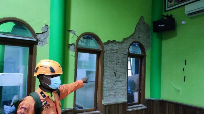 4 Korban Luka dalam Gempa Garut 6,2 M, 1 Rumah Sakit dan Sejumlah Bangunan Rusak - Tribuntoraja.com
