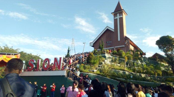 Hadiri Ibadah Paskah di Gereja Bukit Sion, Bupati Tana Toraja: Jadikan ...