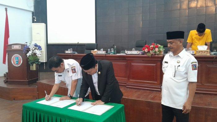 DPRD Tana Toraja Serahkan LKPJ 2023 - Tribuntoraja.com