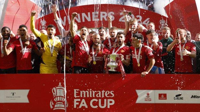 Manchester United Juara Piala FA: Chelsea ke Conference League ...